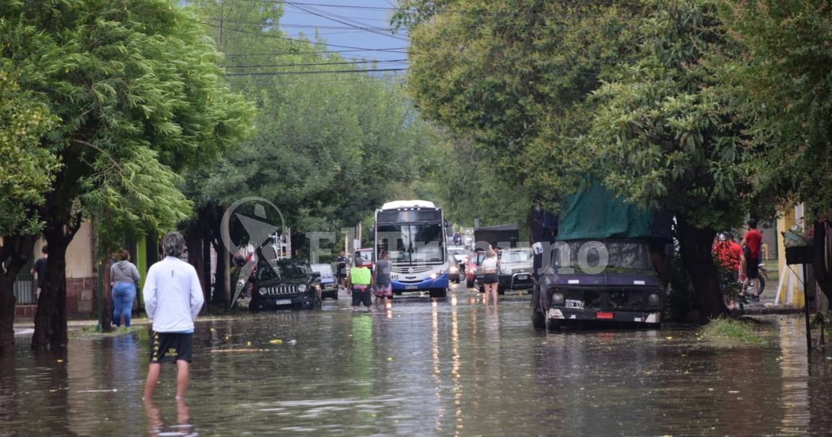 VIDEO. Temporal en Salta: en una hora cayeron 17 milímetros de agua con ...