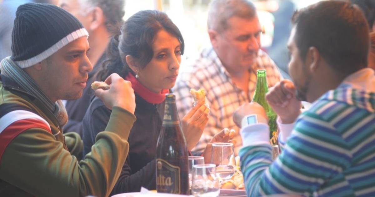 Polémica en las redes por la brecha de precios de la comida regional en ...