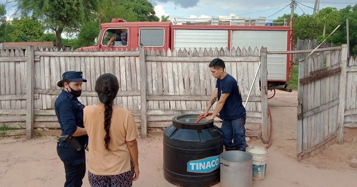 Bomberos proveyeron agua a La Loma