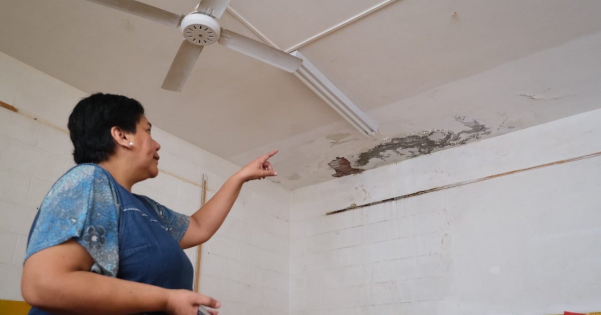 Las lluvias afectaron a tres aulas de una escuela de zona sur