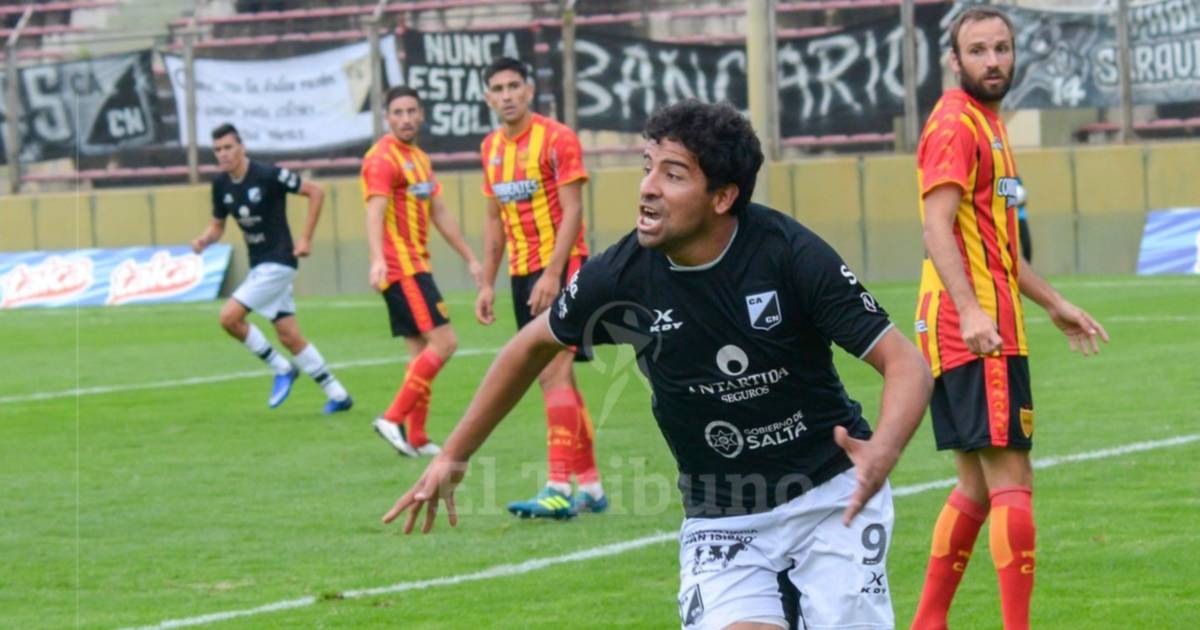 Después de un año la ”Perla” Reyes volvió al gol