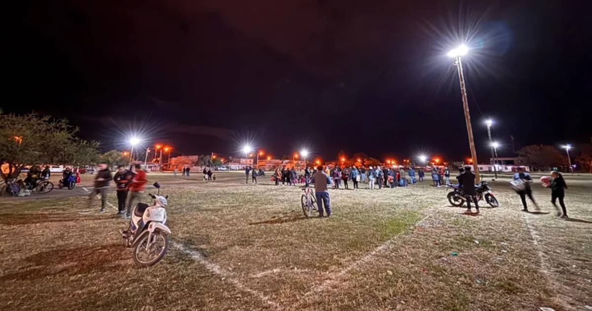 Se hizo la luz: San Benito estrenó luminarias y más seguridad en sus ...