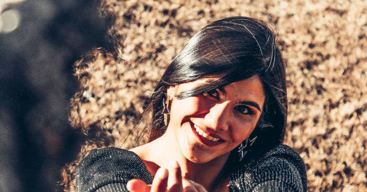 Iris Paz comparte con la gente su talento, su dulzura y su belleza