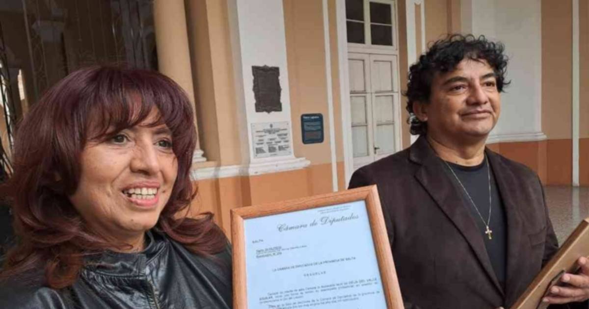 La Cámara de Diputados distinguió a los locutores Delia Aguilar y Leo Tejerina