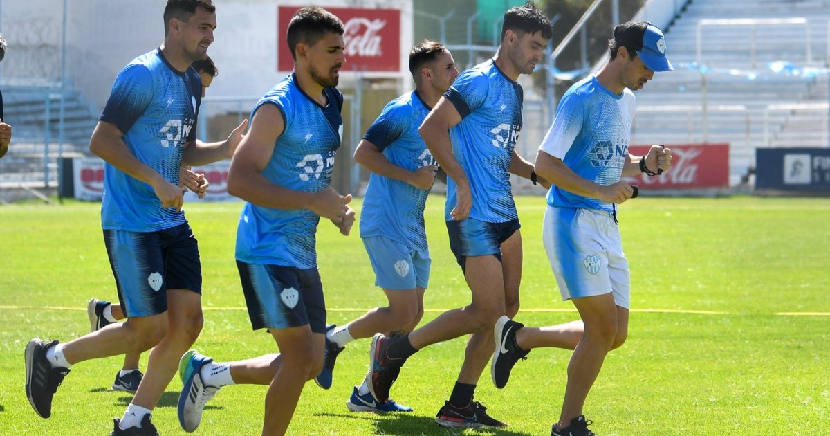 Forestello iría con un once muleto a Formosa