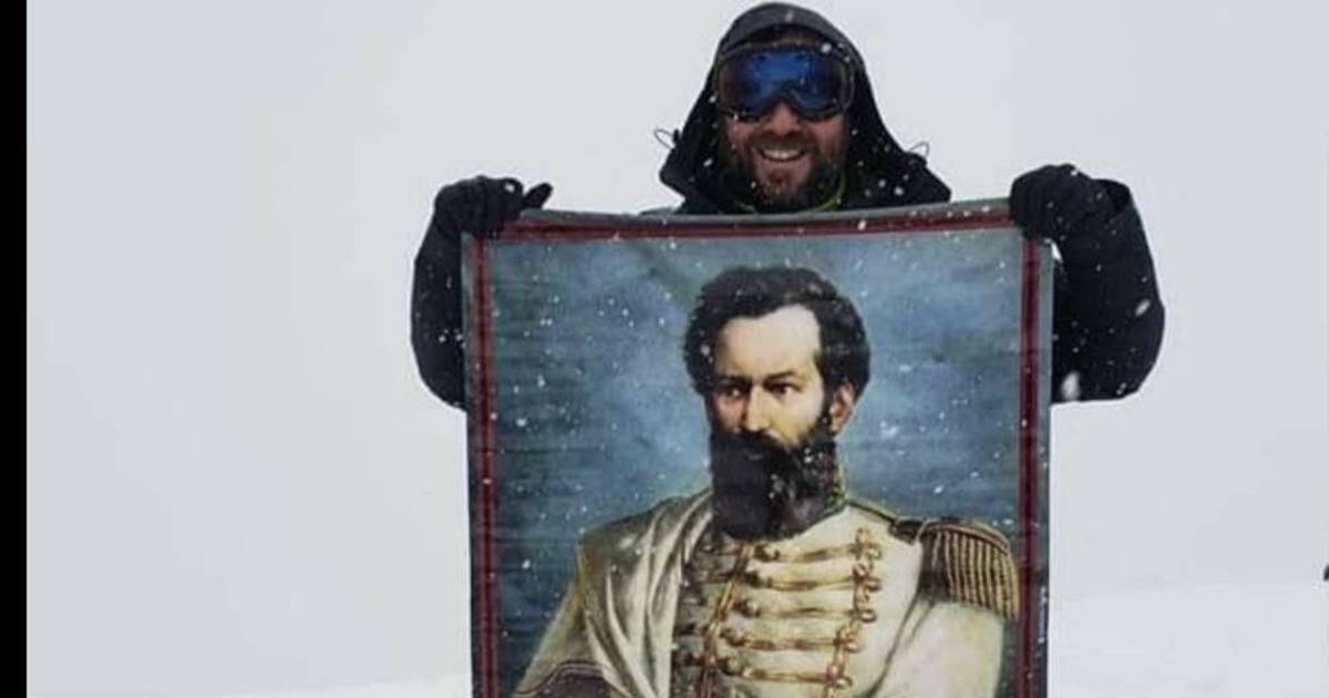 Alberto Curi llevó a lo más alto al general Martín Miguel de Güemes